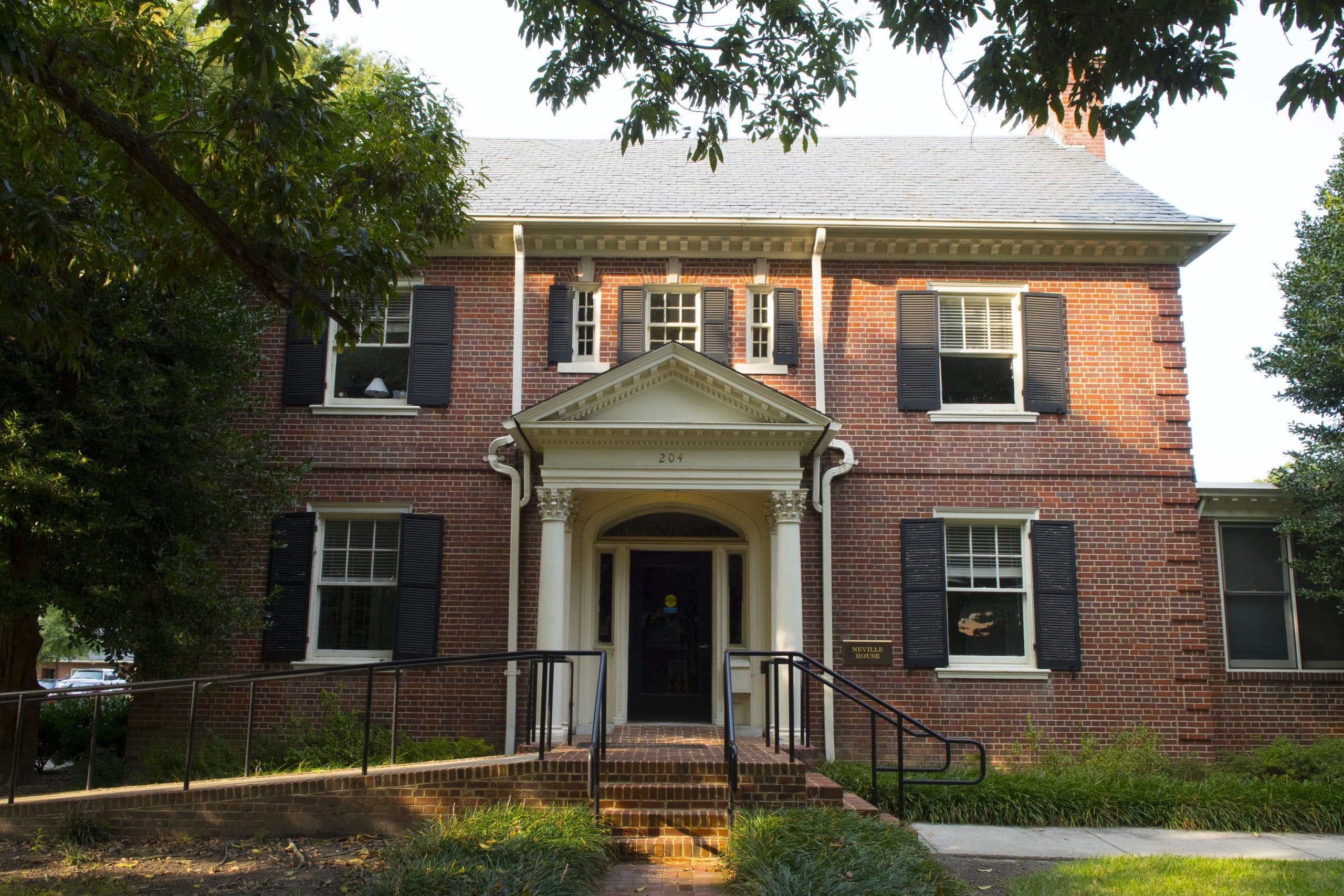 A Tradition of Generosity The Neville Family - Randolph-Macon College